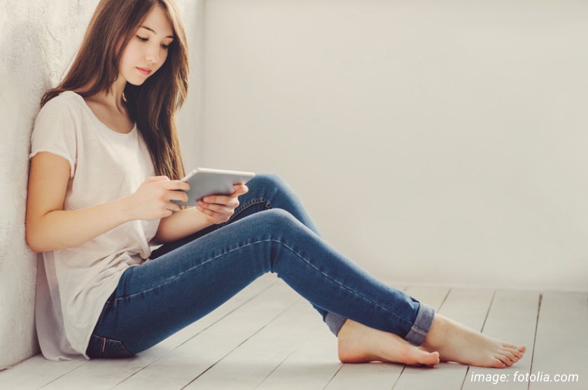 Ongoing – woman tablet inside – Ebook Friendly