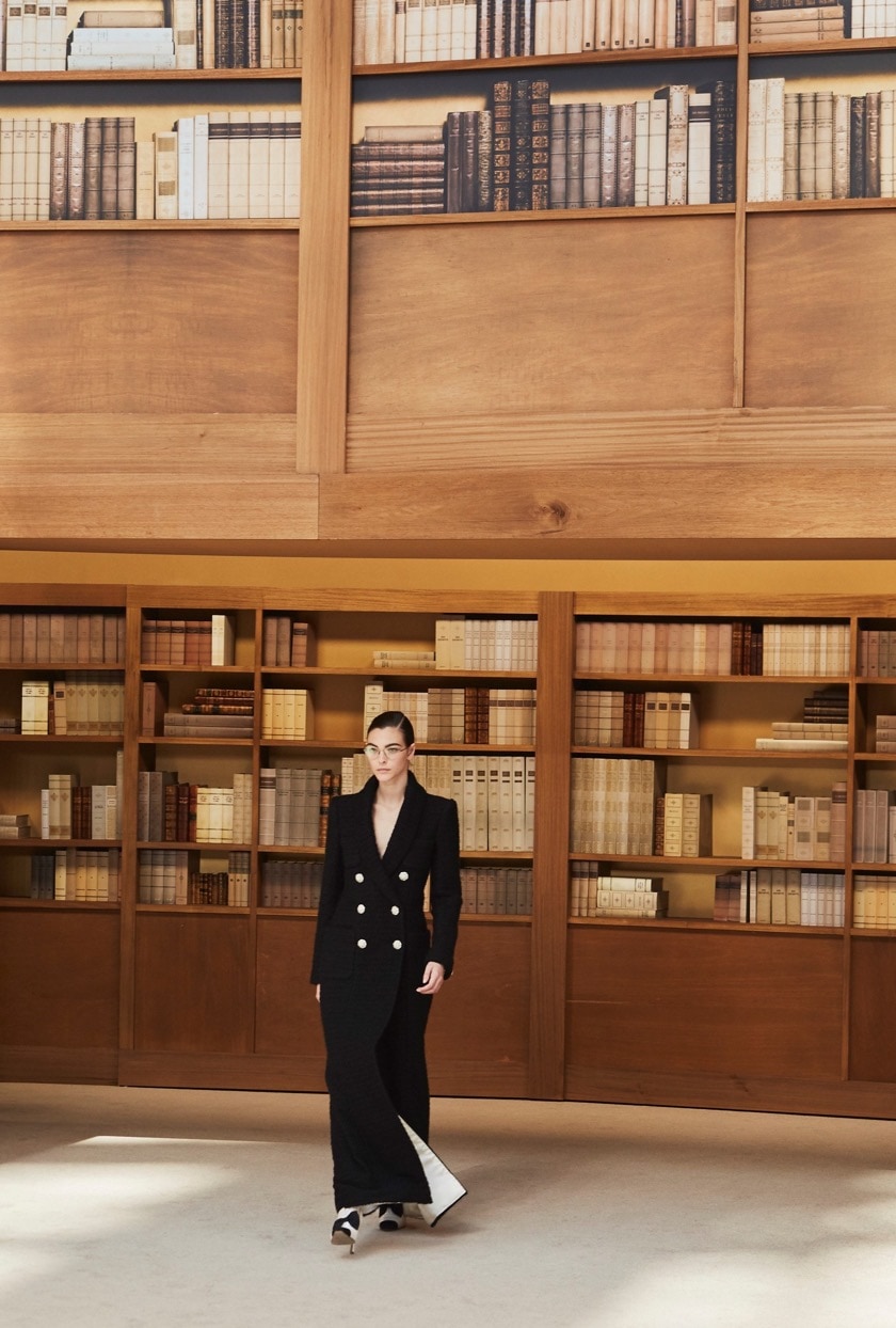 Chanel library-themed collection autumn winter 2019 – Ebook Friendly